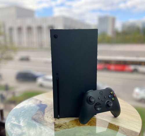 Игровая приставка Xbox Series X 1Tb