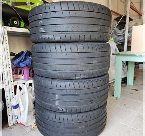 Michelin Pilot Sport 4 S Acoustic 235/35 R20 92Y