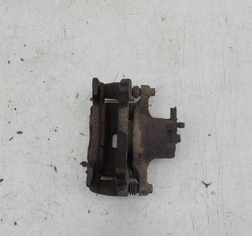 Суппорт тормозной передний левый на Mitsubishi Outlander III 4605A861