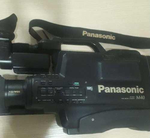 Видеокамера Panasonic M40