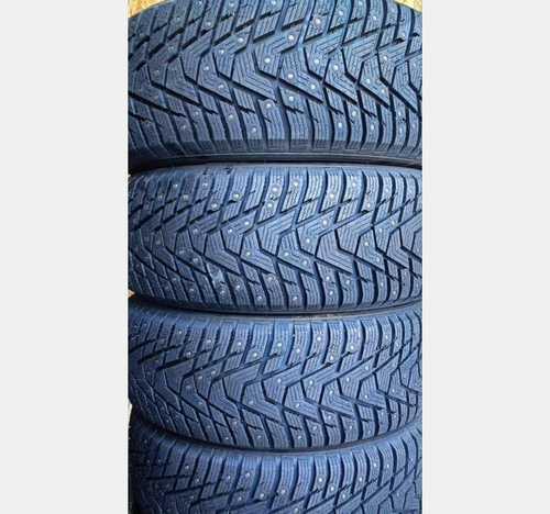 Hankook Winter I'Pike RS2 W429 235/45 R18 98T