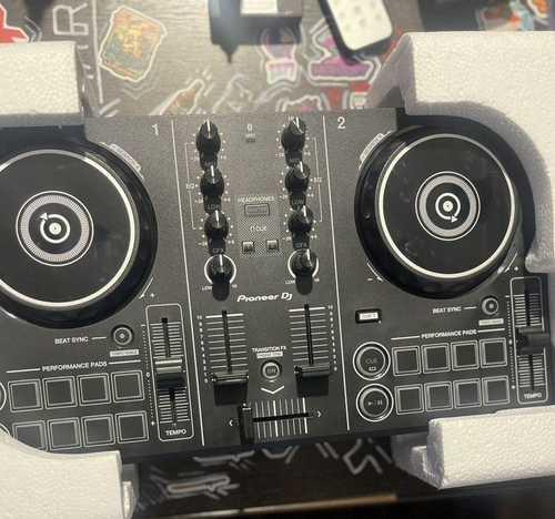 Dj контролер pioneer ddj200