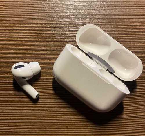 Наушник Apple AirPods Pro