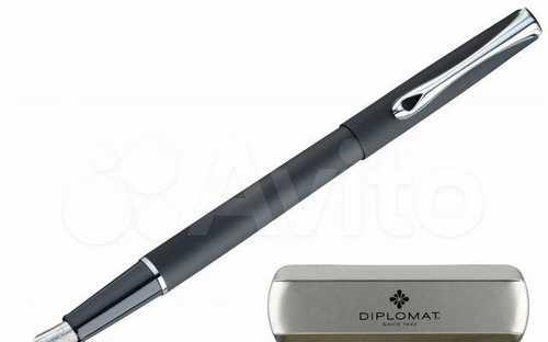 Ручка перьевая Diplomat Traveller lapis black F, синий (D20000816)