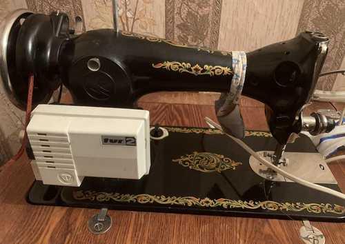 Швейная машинка Tur2 с электроприводом