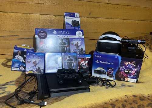 Sony PS4 + VR шлем + докстанция контроллеров