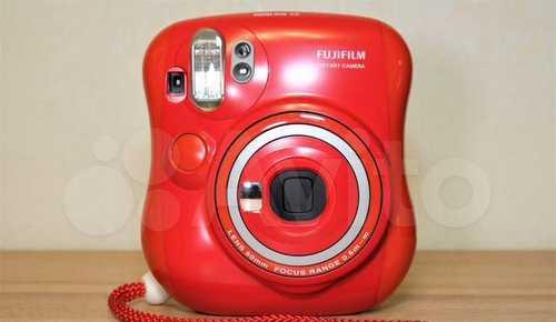 Fujifilm Instax Mini 25 Red в идеальном состоянии