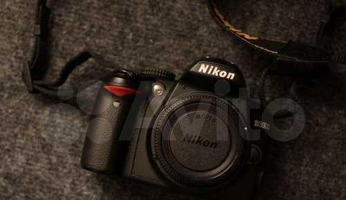 Nikon D3000 body