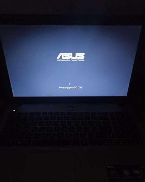 Ноутбук Asus X550L