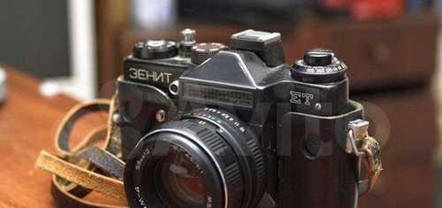 Фотоаппарат "Зенит-ет" с полным боекомплектом
