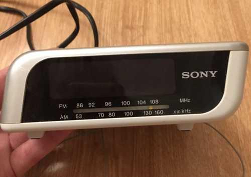 Радиобудильник Sony