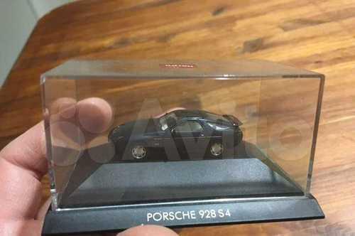 Porsche 928 S4 gray 1/87 herpa