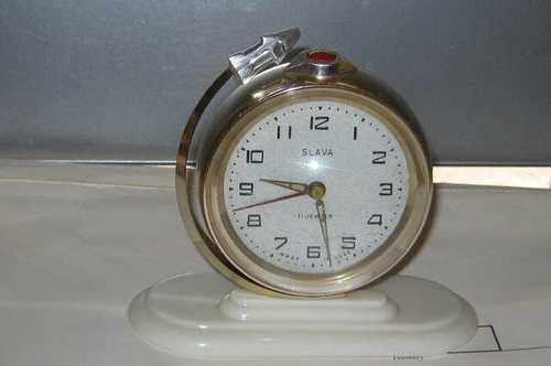 Часы-будильник механические Слава