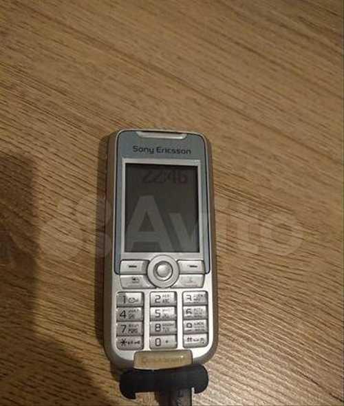 Телефон Sony Ericsson K700i