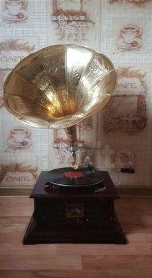 Граммофон His Master's Voice