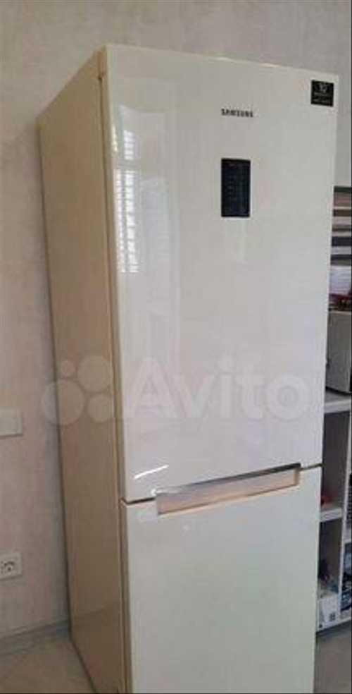 Холодильник двухкамерный Samsung RB 30 J 3200 EF