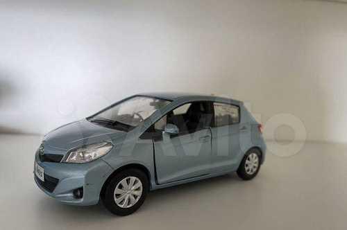 Toyota Yaris 1:32 редкая