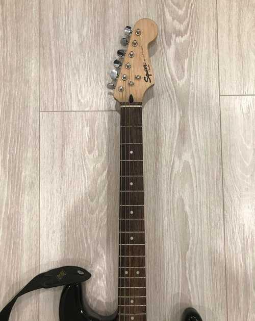 Электрогитара Squier Fender Stratocaster Bullet