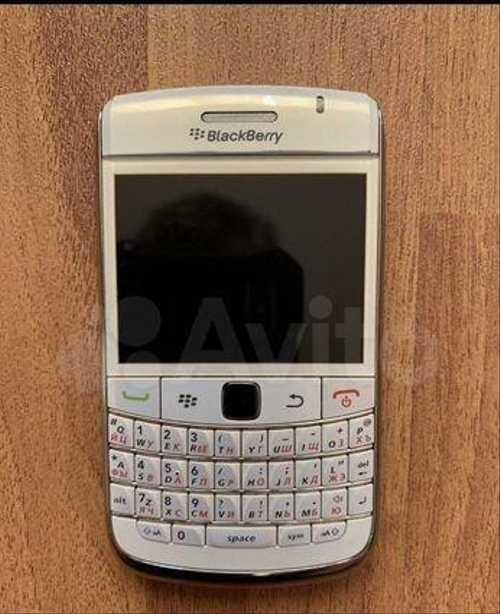 Телефон BlackBerry Bold 9700