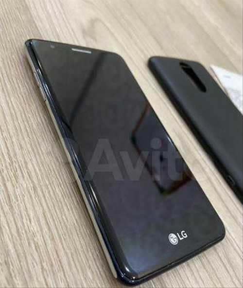 Телефон LG K8