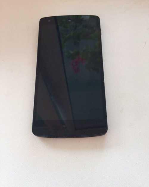 Телефон lg. Nexus 5