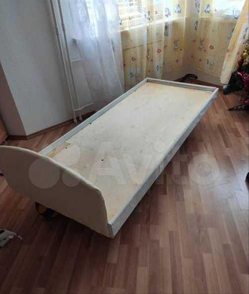 Кровать (односпальная)