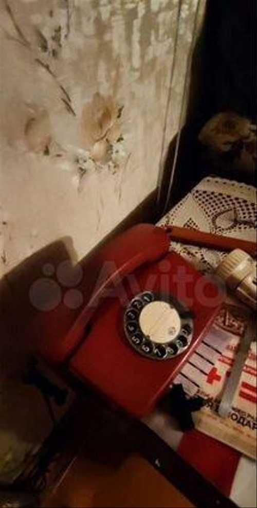 Старый телефон дисковый. СССР