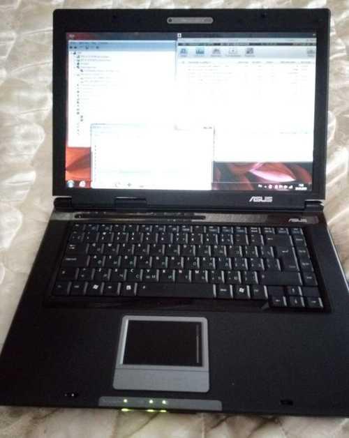 Ноутбук Asus X59s Core 2 Duo P7350