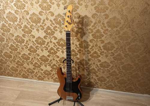 Samick Precision Bass - бас гитара