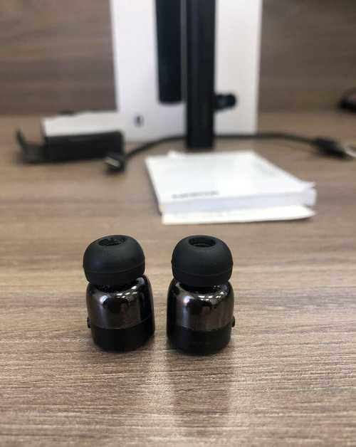 Наушники Nokia True Wireless Earbuds