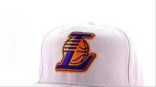 Кепка белая Los Angeles Lakers