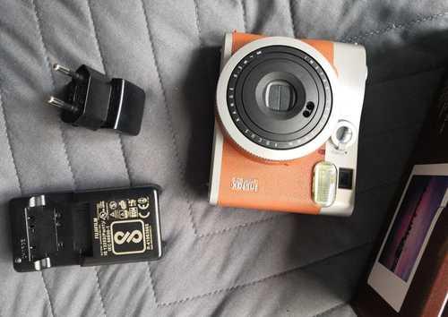 Фотоаппарат Fujifilm Instax mini90