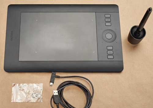 Wacom Intous Pro S (PTH-451)
