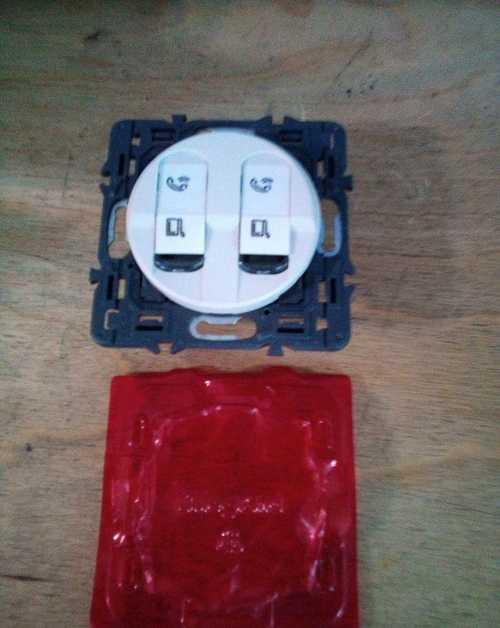 Розетка Legrand Celiane RJ45 Cat.6