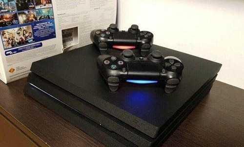 Sony PS4 PRO 1tb 2 геймпада