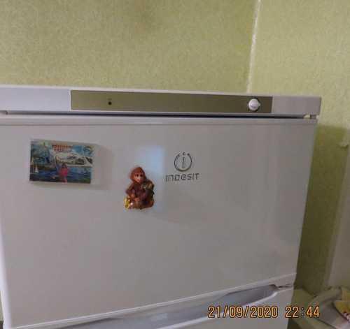 Холодильник indesit-MD14