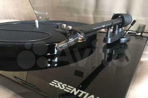 Виниловый проигрыватель Pro-ject essential III