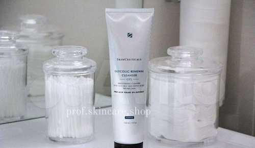 SkinCeuticals Glycolic Renewal Cleanser