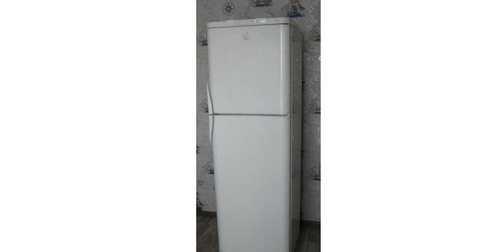Холодильник Indesit R36NFG с No Frost