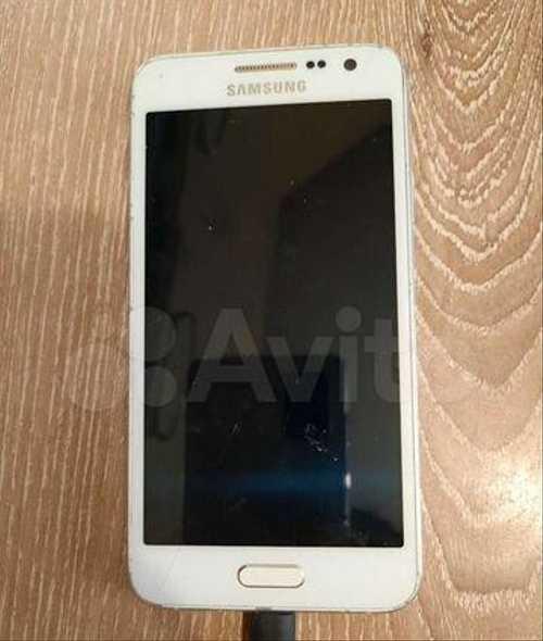 Телефон Samsung A3