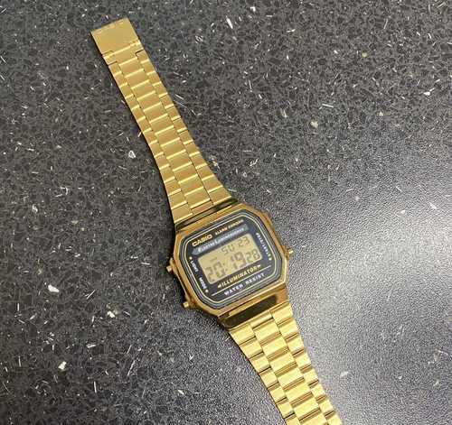 Часы Casio Alarm Chrono Gold/Black (Новые )