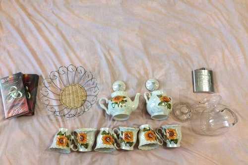 Чайный набор, фляга, тарелка для фруктов и кассеты