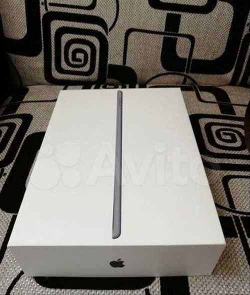 Коробка от Apple iPad 7th generation 32 GB