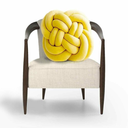 Современная декоративная подушка-узел 25х25 см/ Интерьерная подарочная диванная подушка ручной работы желтого цвета/Кельтский узел(ТК0061)