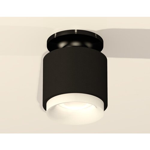 Комплект накладного светильника с акрилом XS7511064 SBK/PBK/FR черный песок/черный полированный/белый матовый MR16 GU5.3 (N7926, C7511, N7165)