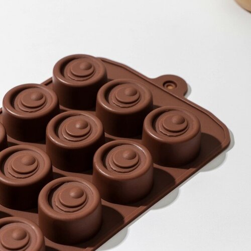Форма силиконовая для шоколада Шоколадное удовольствие, 22x10 см, 15 ячеек, цвет шоколадный