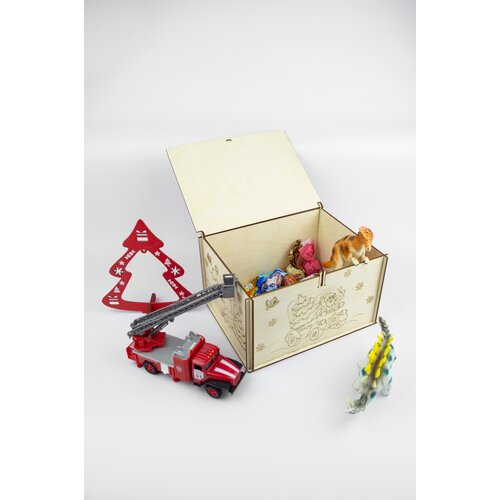 Новогодняя коробка для подарков посылка от Деда Мороза