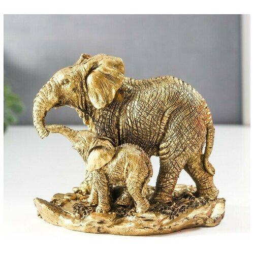 Сувенир полистоун "Слон со слонёнком" золото 9,5х7,5х11,5 см
