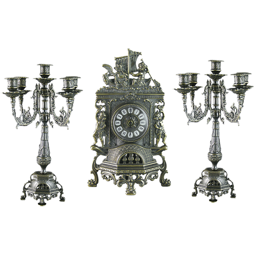 Часы каминные с канделябрами на 5 свечей, под бронзу