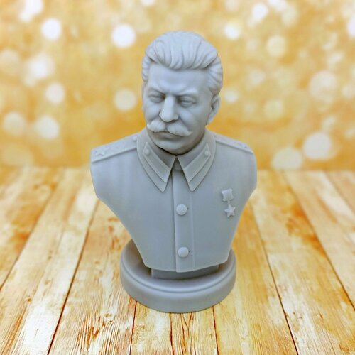 Бюст И. В. Сталин 16 см неокрашенный из смолы